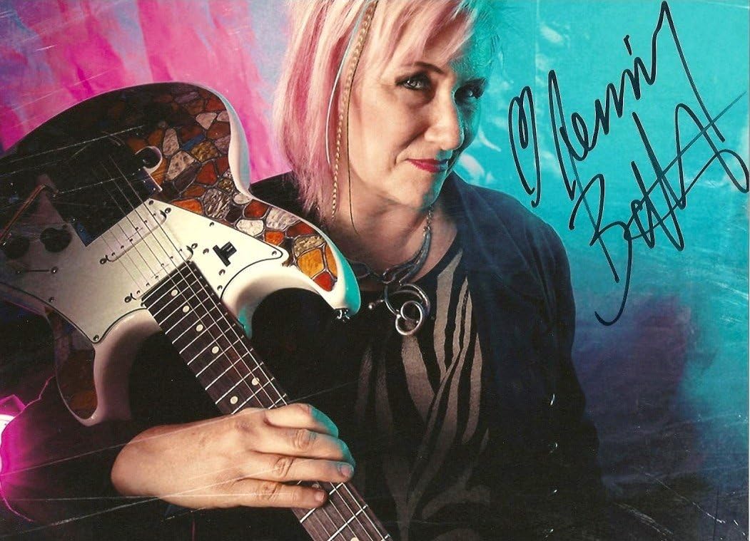 Jennifer Batten GUITARIST Michael Jackson's Band autograph, IP signed ...