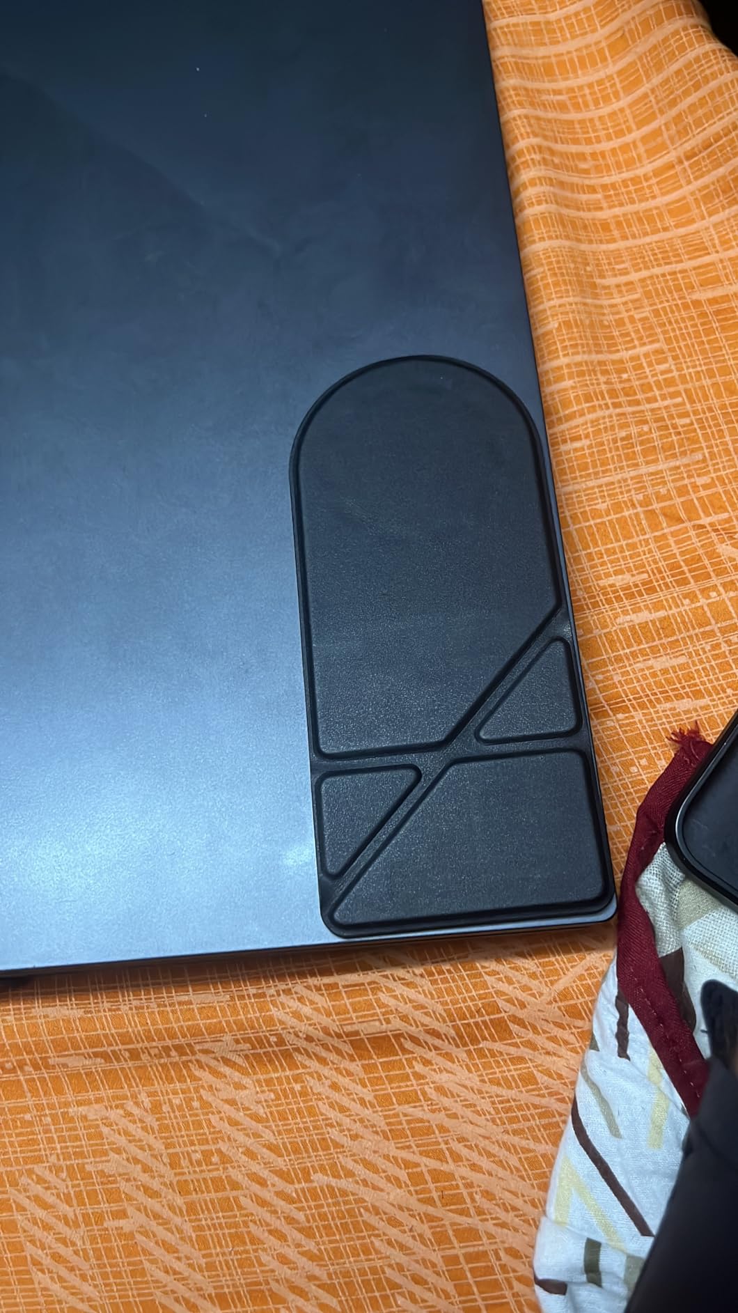 Fuel co Laptop Magnetic Phone Holder for MagSafe Continuity Camera ...