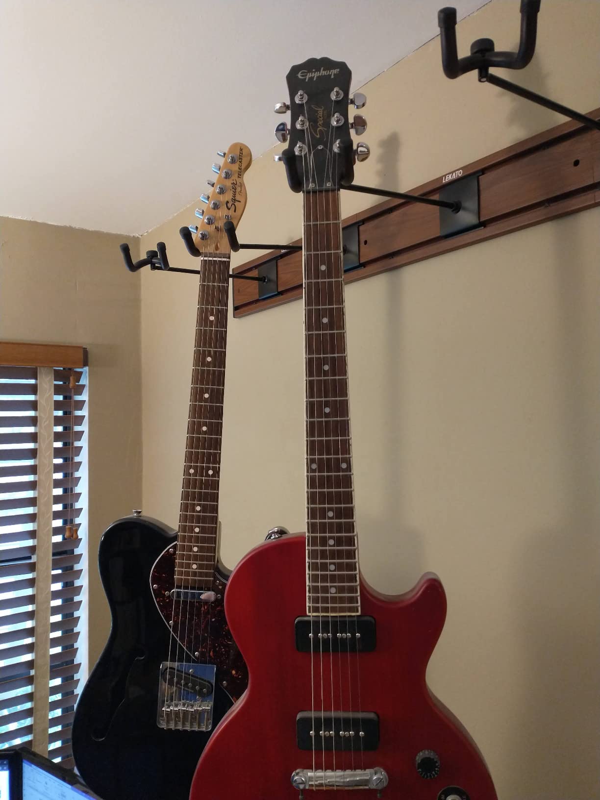 Amazon.com: POGOLAB 5 Guitar Wall Rack Mount with Strong Guitar Hangers ...