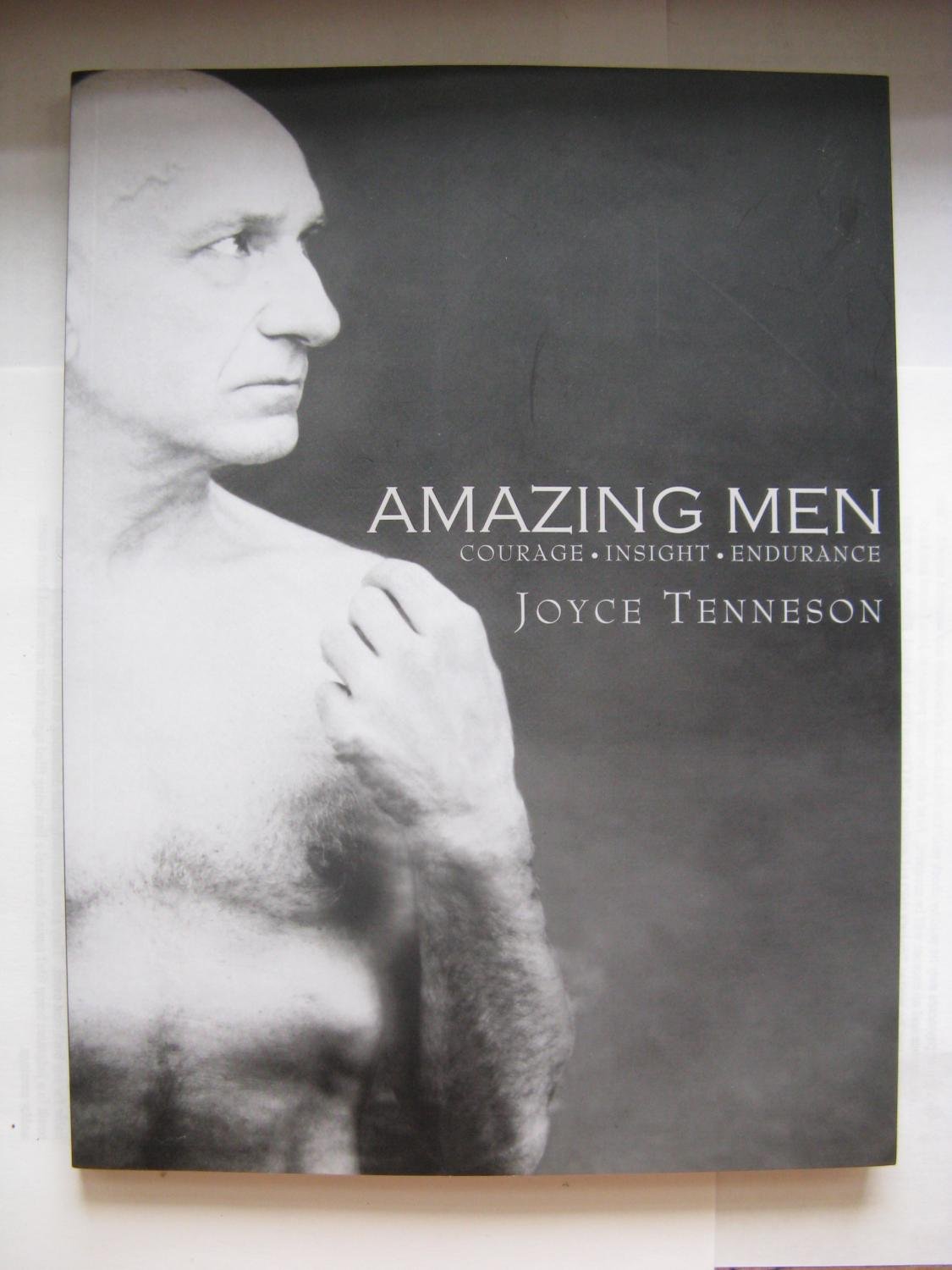 Amazon.com: Amazing Men: Courage, Insight, Endurance: 9780821229026 ...
