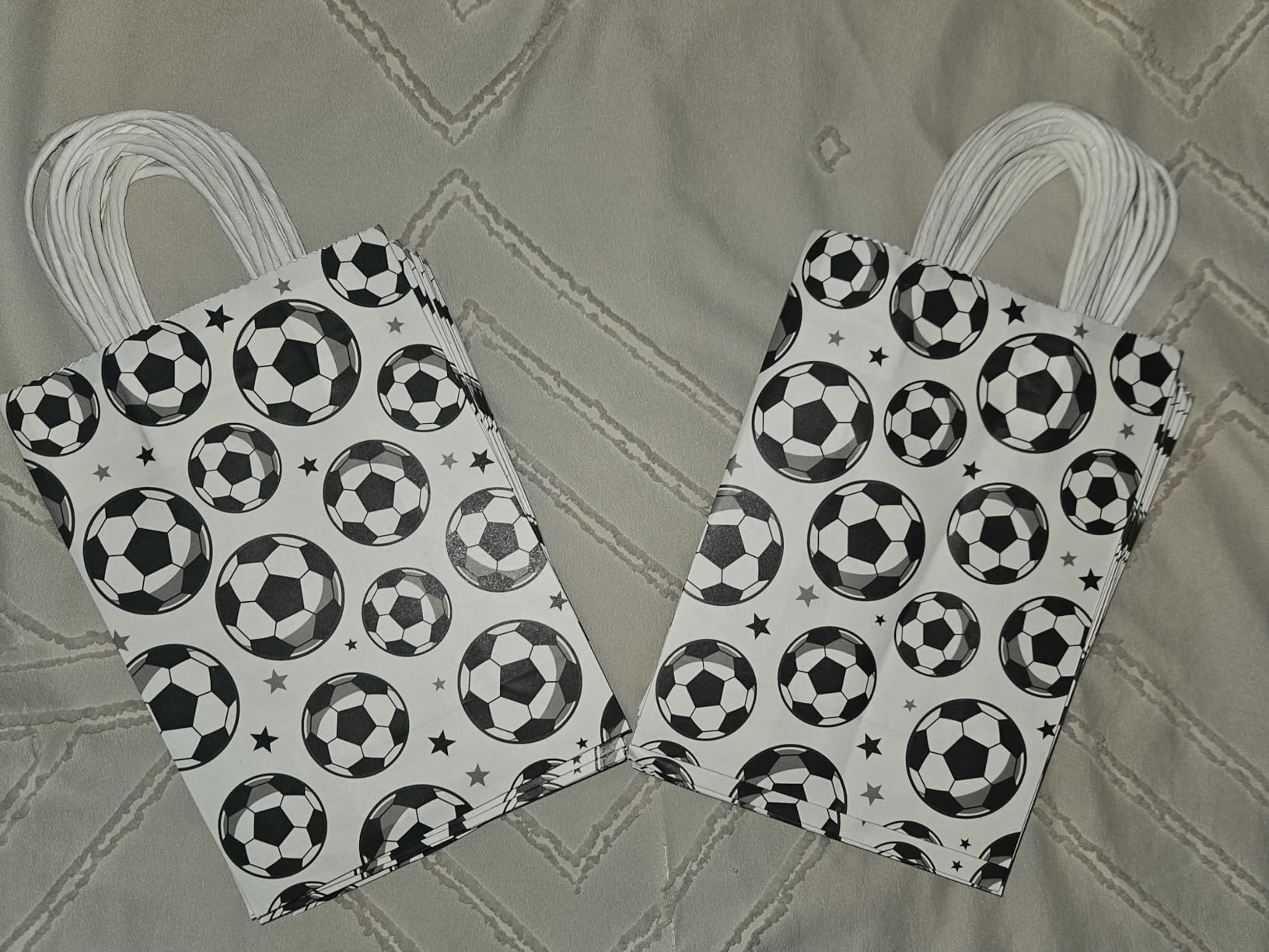 Amazon.com: Blulu 24 Pack Soccer Gift Bags Soccer Party Favor Bags ...