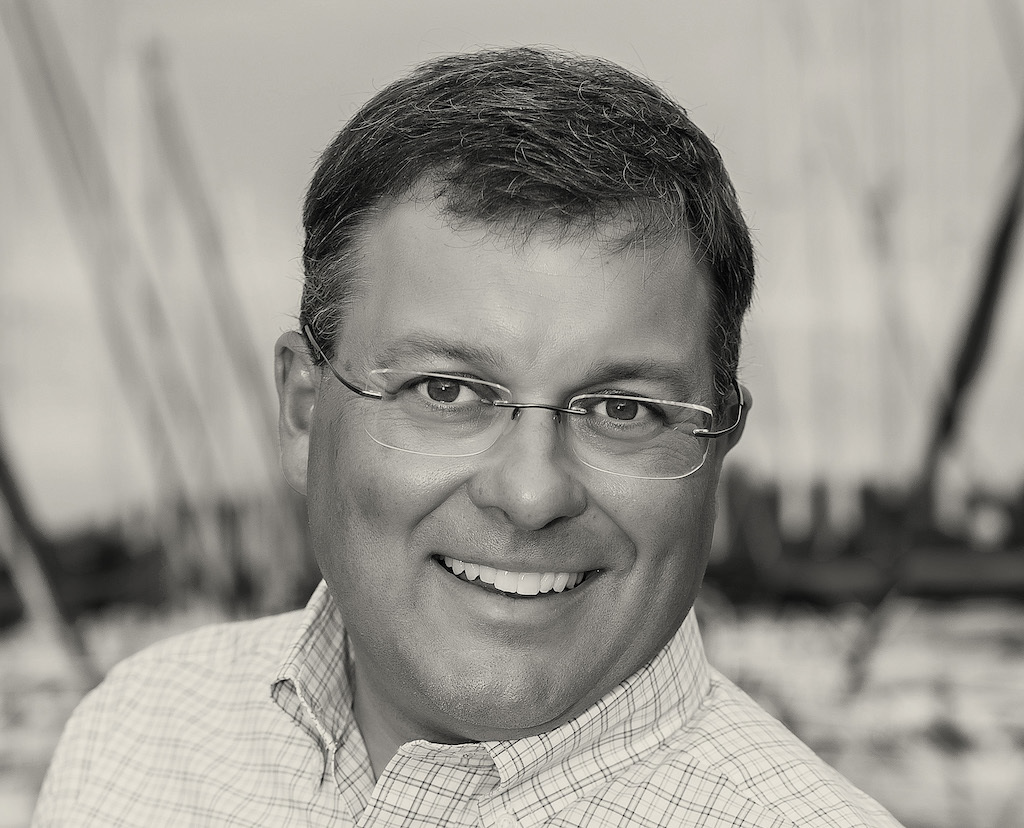 Amazon.com: Taylor Edge: books, biography, latest update