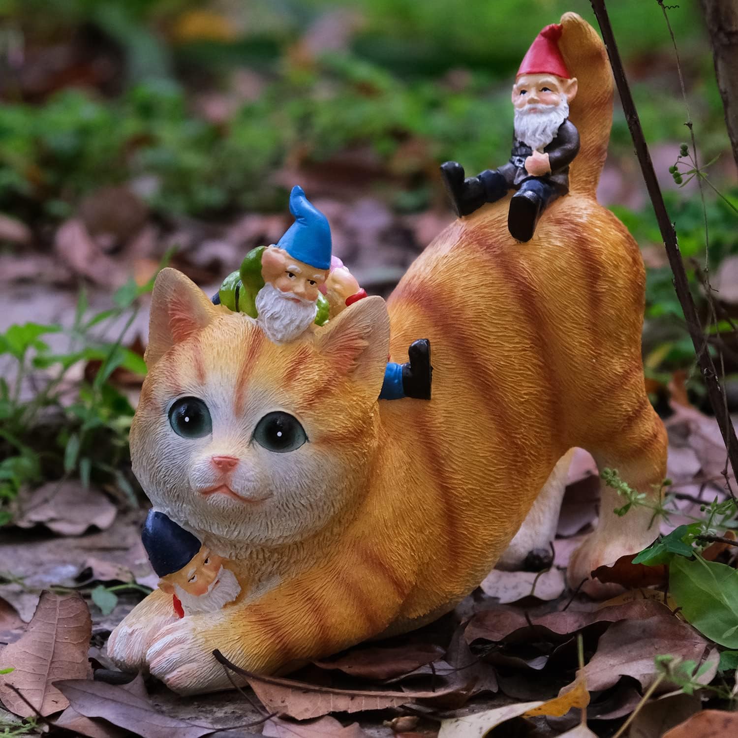 Amazon.com: Hilarious Home Funny Outdoor Lawn Garden Cat Gnome Statue ...
