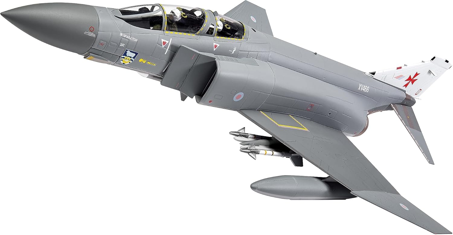 Amazon.com: Corgi Diecast Mcdonnell Douglas Phantom FGR2 1:48 Falkland ...