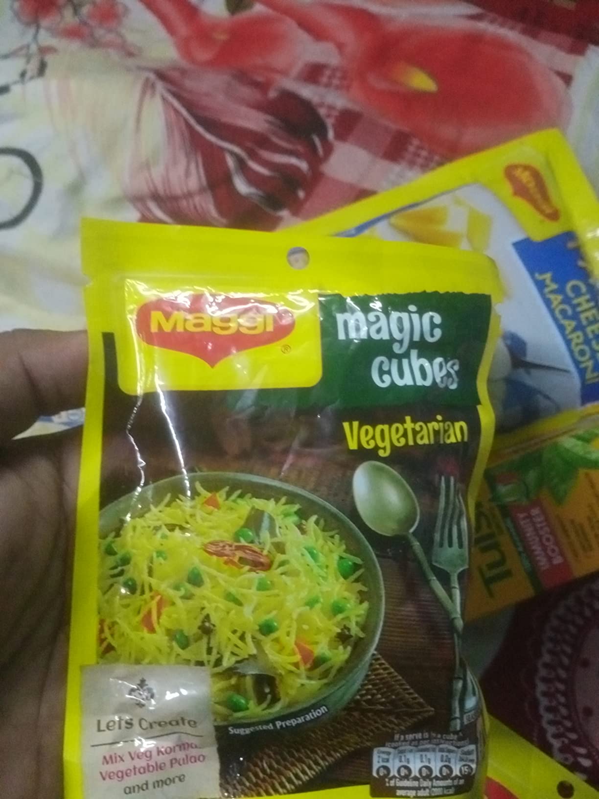 MAGGI Nestle MAGIC Cubes, Vegetarian Masala (10 Units x 4g), 40g, Pouch ...