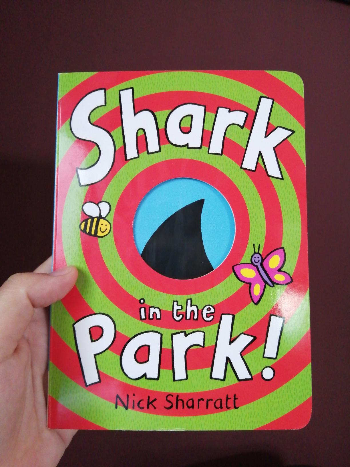 Shark In The Park : Sharratt, Nick: Amazon.es: Libros