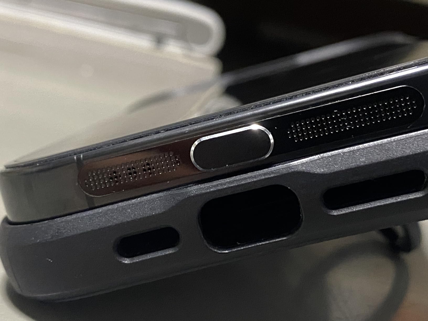 Amazon | KASELIN カバースピーカー防塵 ダストガード 防塵シール 5点セット 金属製スピーカー 保護ネット スピーカー 充電口保護 粘着ステッカー 装着簡単 ほこり ゴミ 防塵 ...