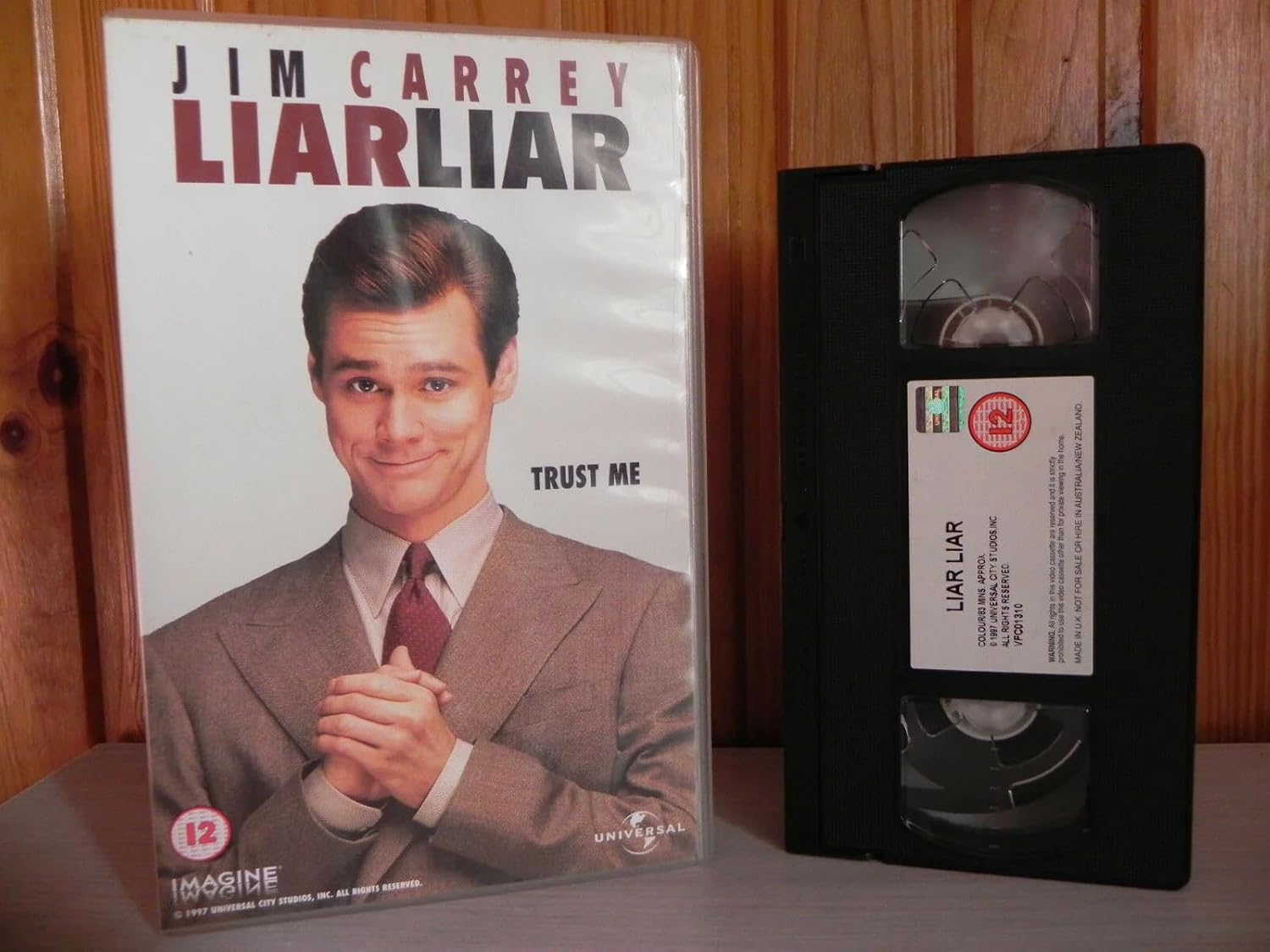 LIAR LIAR - Jim Carrey - Large Box - Ex-Rental - Family Comedy ...