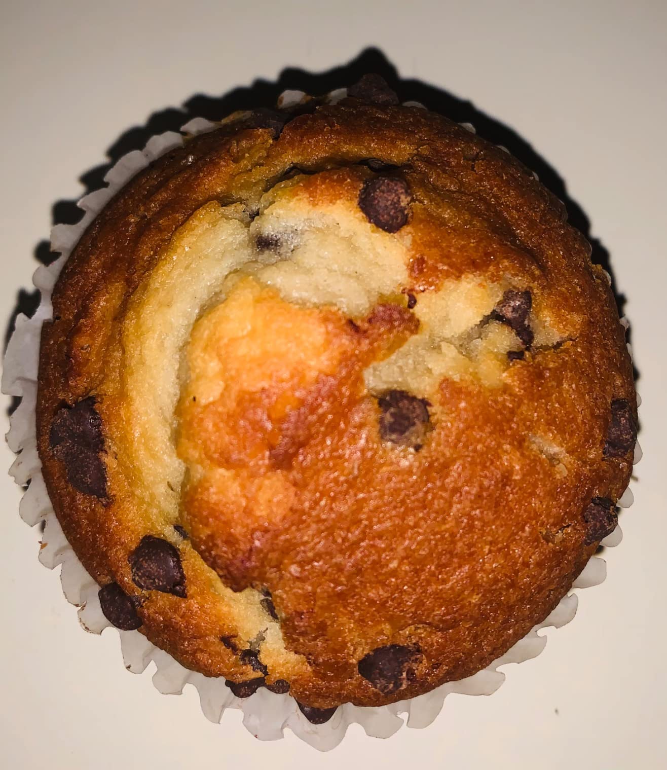 Amazon.com: Amazon Fresh Brand, Chocolate Chip Muffins, 14 Oz, 4 Count ...