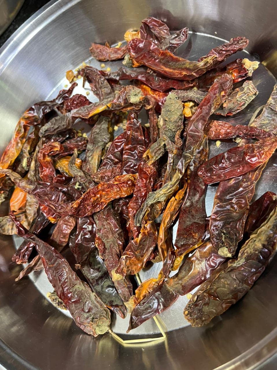 Organic Nature Mathania Red Chilli Lal Mirch Sabut Stemless (pack of ...