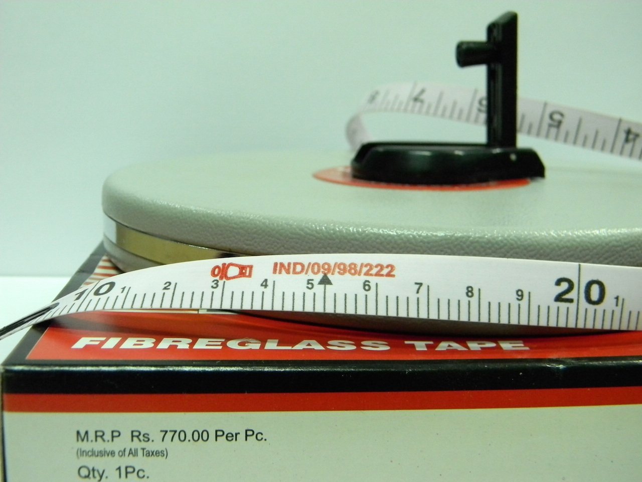 Freemans Plastic Fibreglass Measuring Tape, 50 Meter X 13 Mm, Grey ...