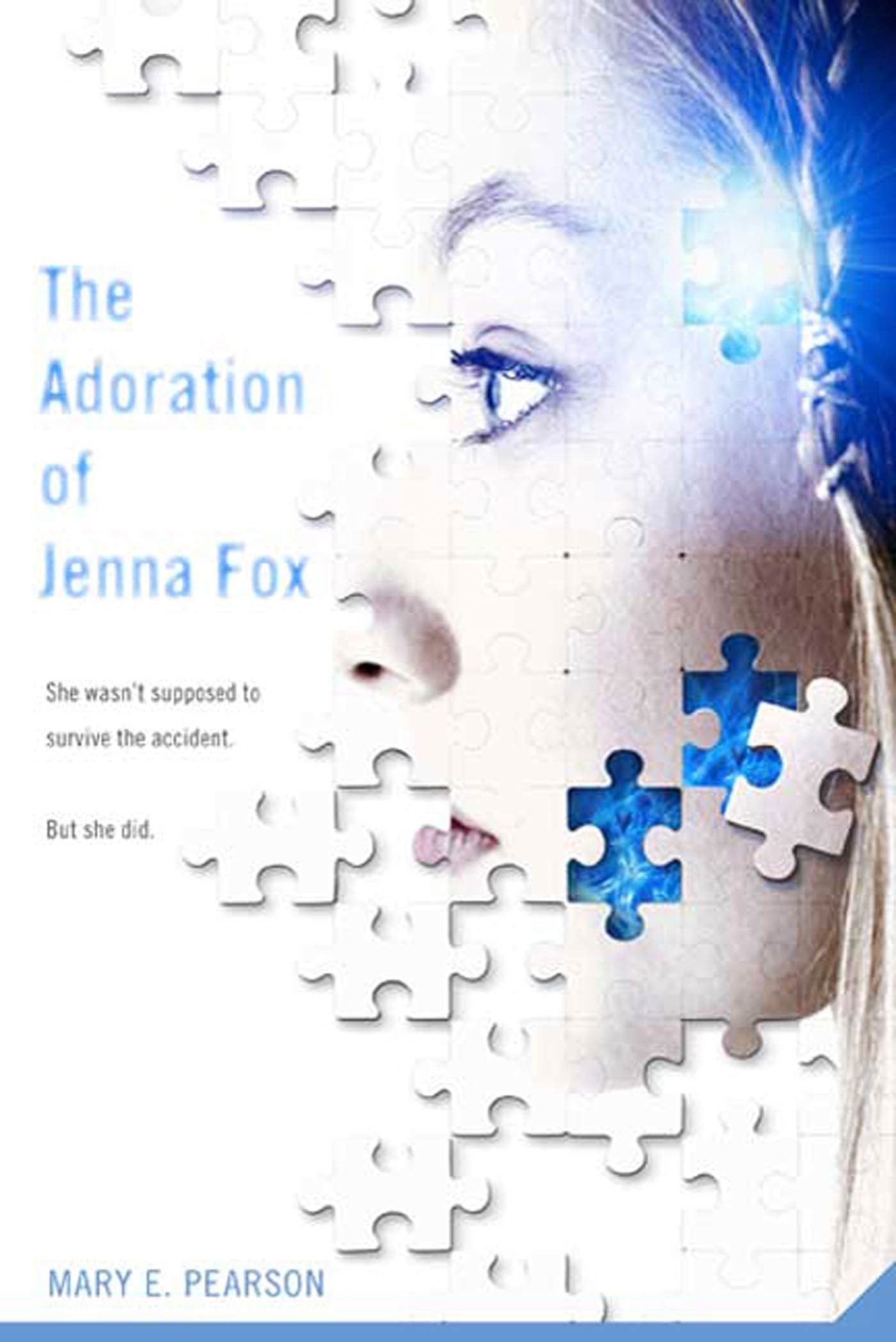 Amazon.com: The Adoration of Jenna Fox (The Jenna Fox Chronicles, 1 ...