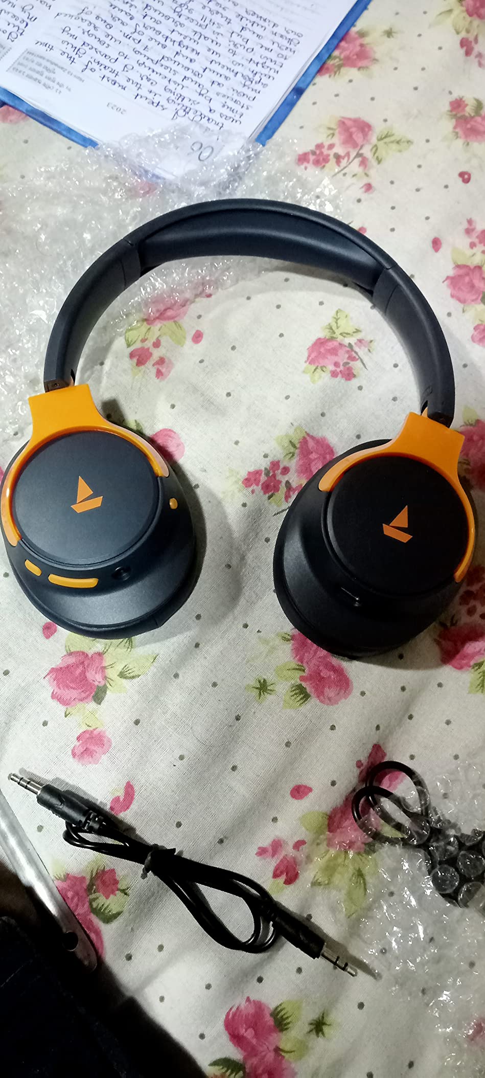 (Refurbished) boAt Rockerz 660 Bluetooth Over-Ear Headphone with Mic ...