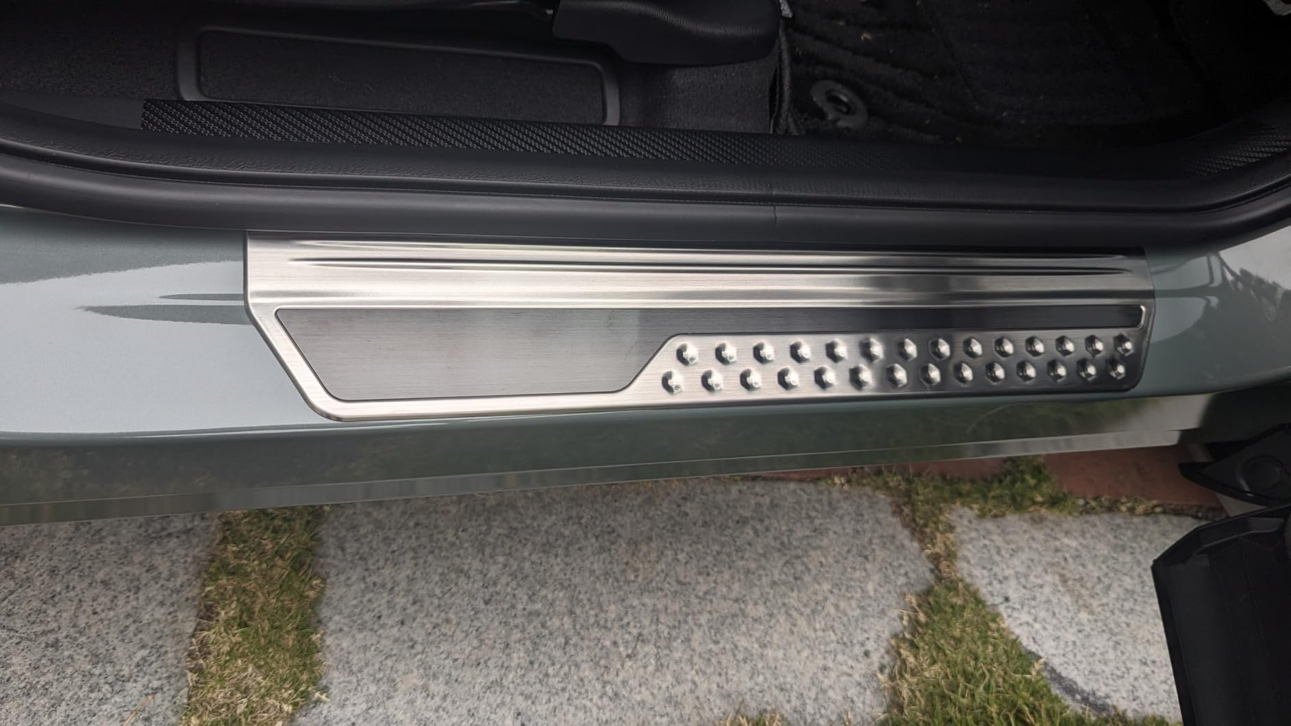 Amazon | TARCELL 新型 ヴェゼル RVに対応 サイドステップガード サイドスカッフプレート ドアステッププロテクター 内装パーツ 車種専用設計 外側4セット シルバー ...