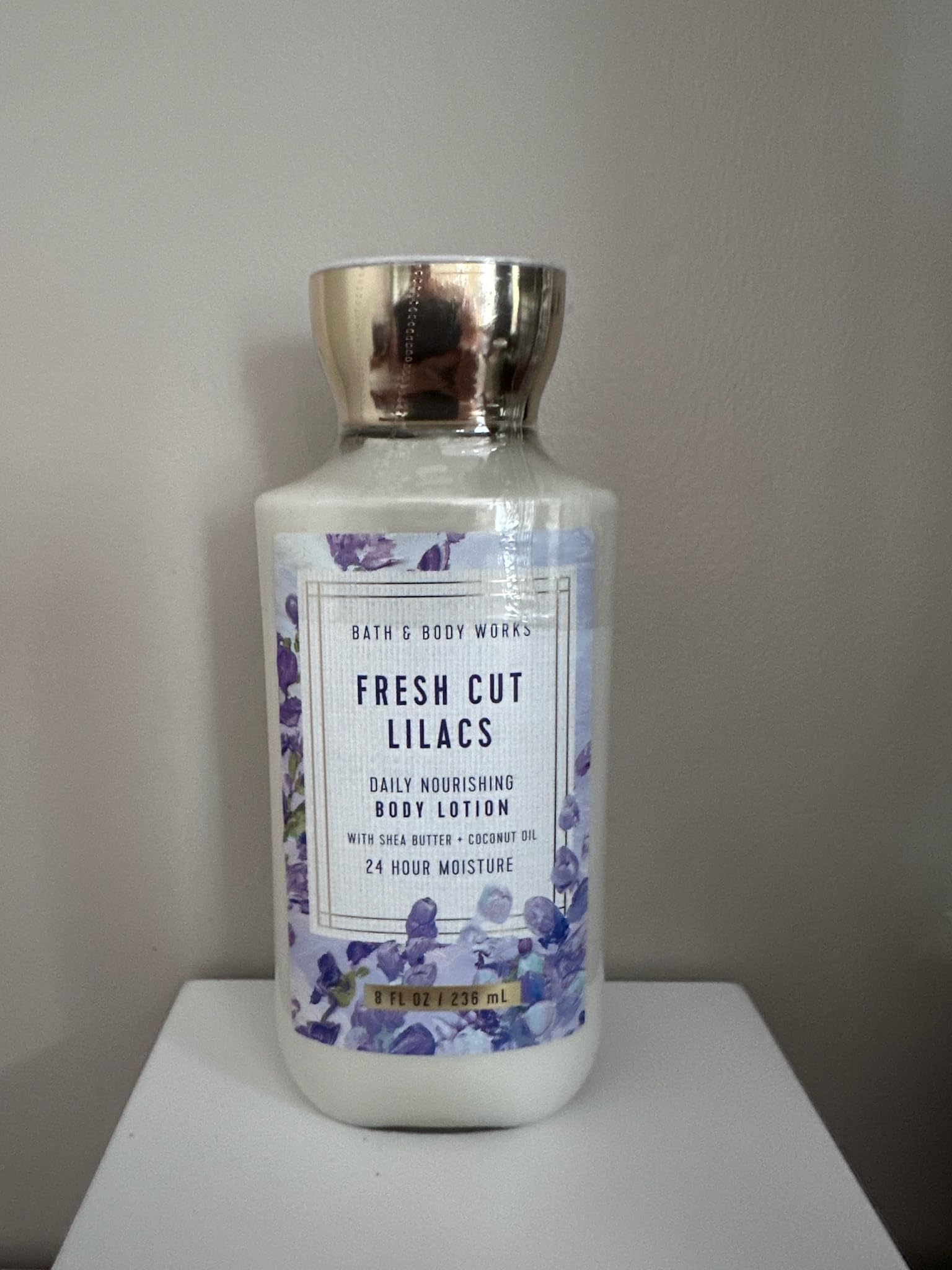 Amazon.com : Bath and Body Works Fresh Cut Lilacs Body Lotion 8.0 FL. OZ (2 Pack) : Beauty ...