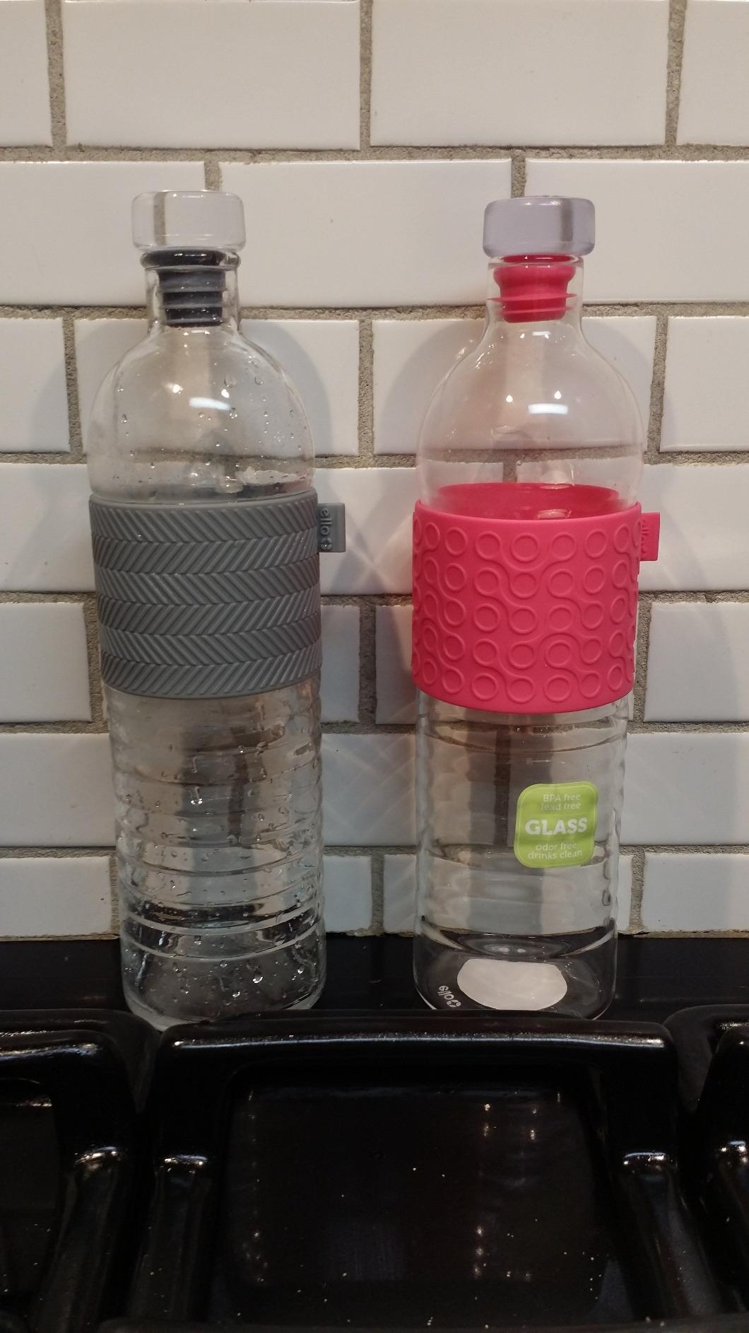 Amazon.com : Ello Percy Glass Water Bottle with Stopper, Blue, 22 oz ...