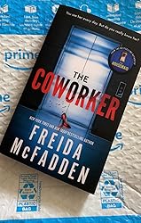 The Coworker : McFadden, Freida: Amazon.ca: Books