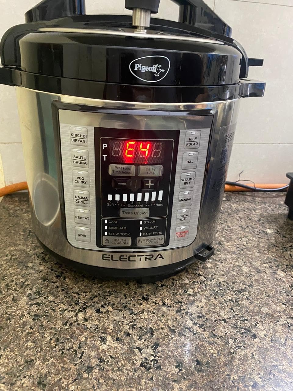 Buy Pigeon By Stovekraft Electra Smart 3 Litre Electric Pressure Cooker ...