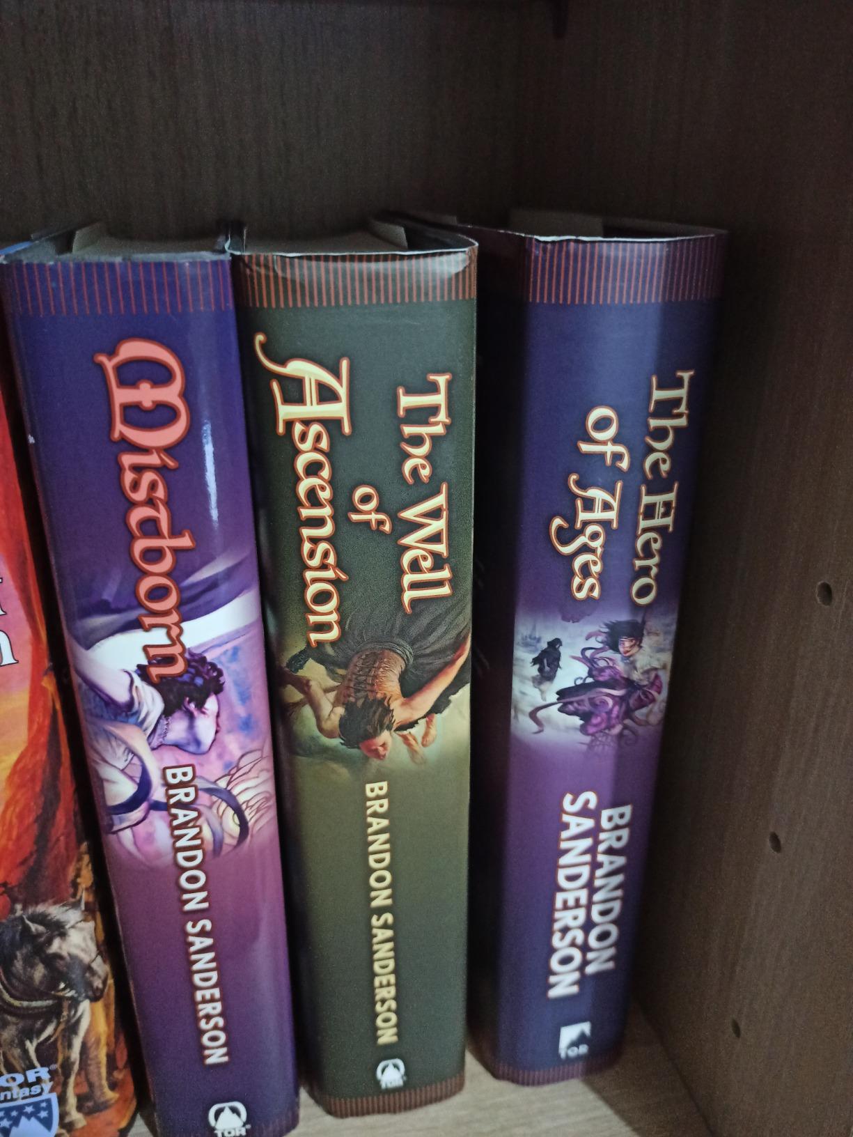 The Hero of Ages (Mistborn, Book 3): Sanderson, Brandon: 9780765316899 ...
