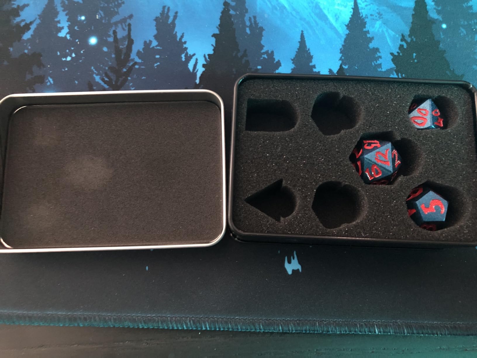 Amazon.com: Metal Dice Set with Gift Box 7 Pcs Metal D&d Dice Set Blue ...