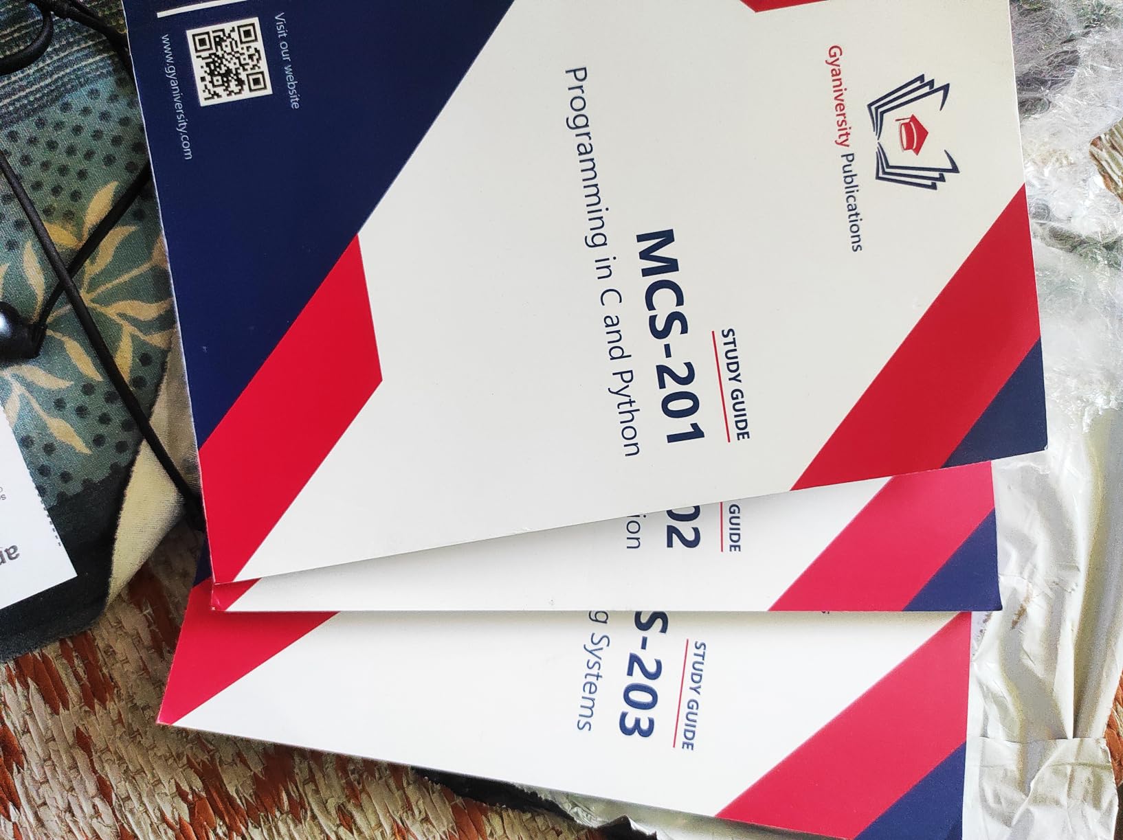 PGDCA_NEW 1st Semester IGNOU Study Guides Combo (Set of 3 books including MCS-201, MCS-202, MCS ...