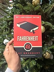 Fahrenheit 451: Ray Bradbury: 9781451673265: Amazon.com: Books