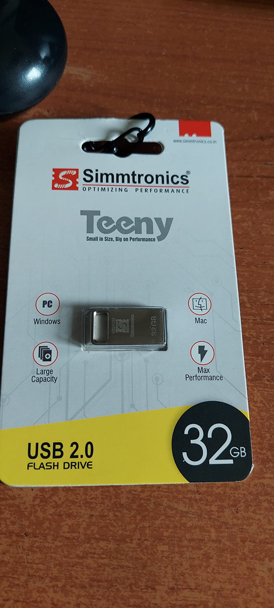 Simmtronics 32 GB Tiny Pendrive Mini Size USB 2.0 Flash Drive Full ...