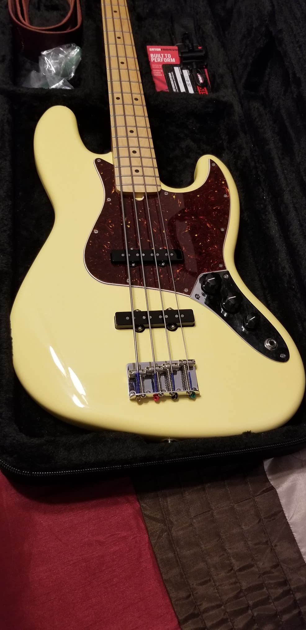 Amazon.com: Fender Modern Pickguard, Jazz Bass, 10-Hole - Tortoise ...