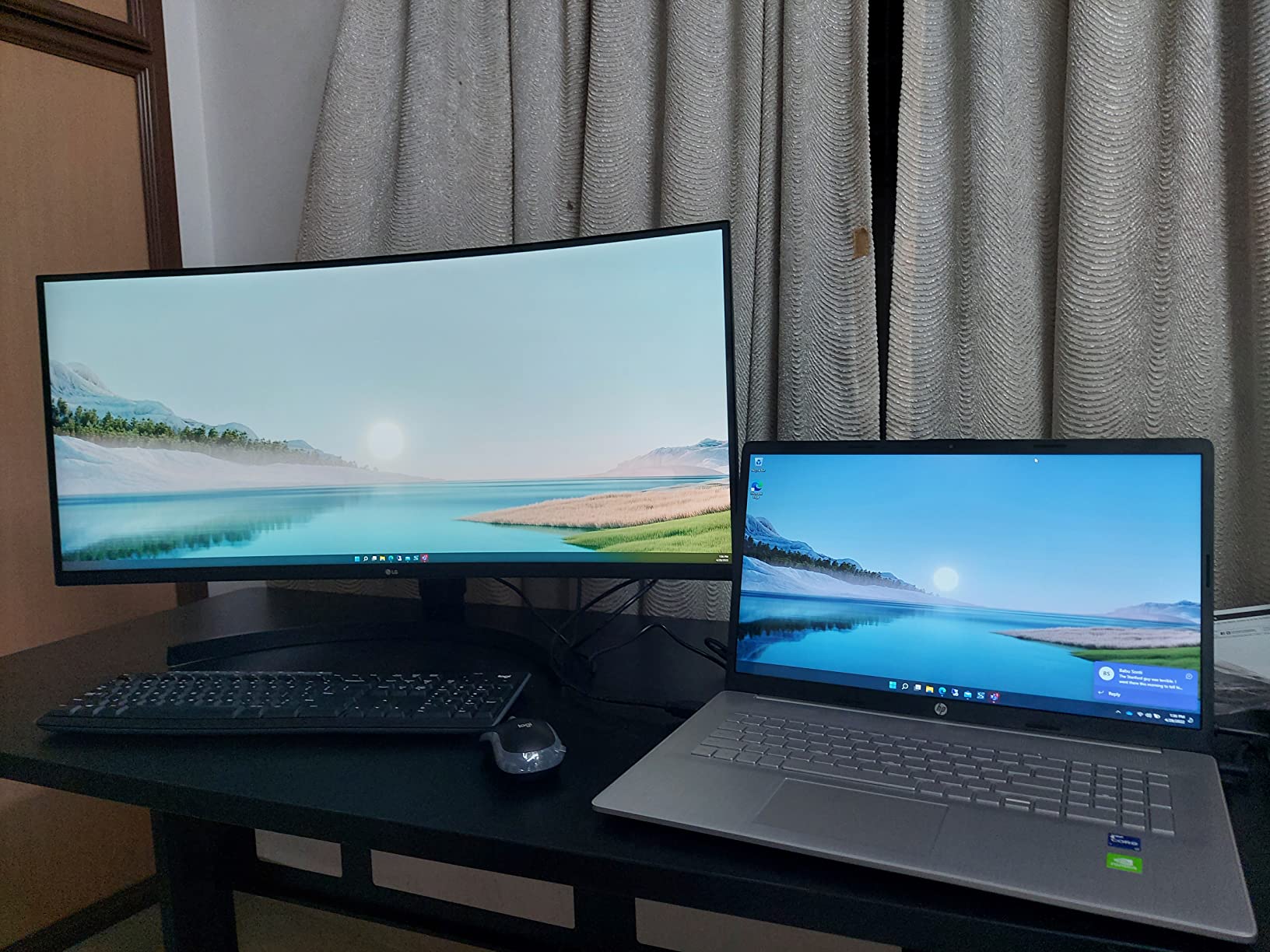 LG 34" UltraWide™ Curved Monitor WQHD(3440 x 1440) Immersive visuals ...