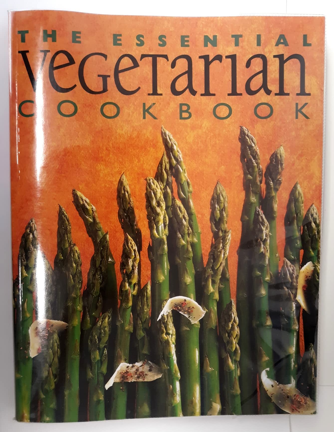 The Essential Vegetarian Cookbook: Whitecap Books: 9781551107523 ...