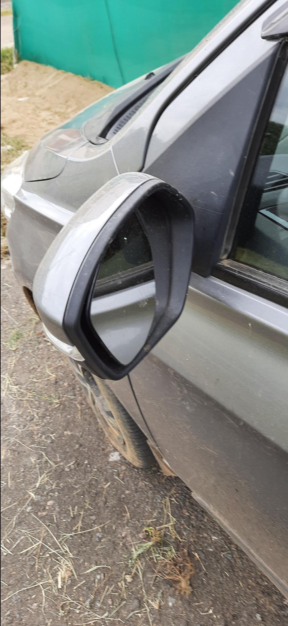 Auto Spare World Right Side Mirror Glass Compatible With Tata Tiago ...