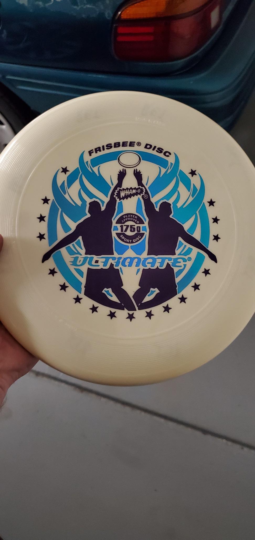 Amazon.com : Wham-O Frisbee Ultimate Flying Disc, 175 Grams Catch Discs ...