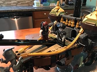 Amazon.com: LEGO Pirates of The Caribbean Silent Mary 71042 Building ...