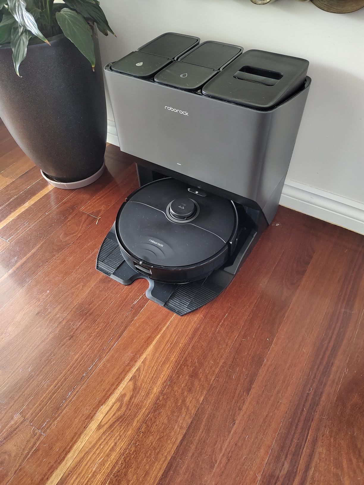 Roborock S8 Pro Ultra Robot Vacuum and Mop Cleaner With Auto Empty Dock ...
