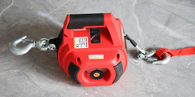 712V6O49UTL.jpg