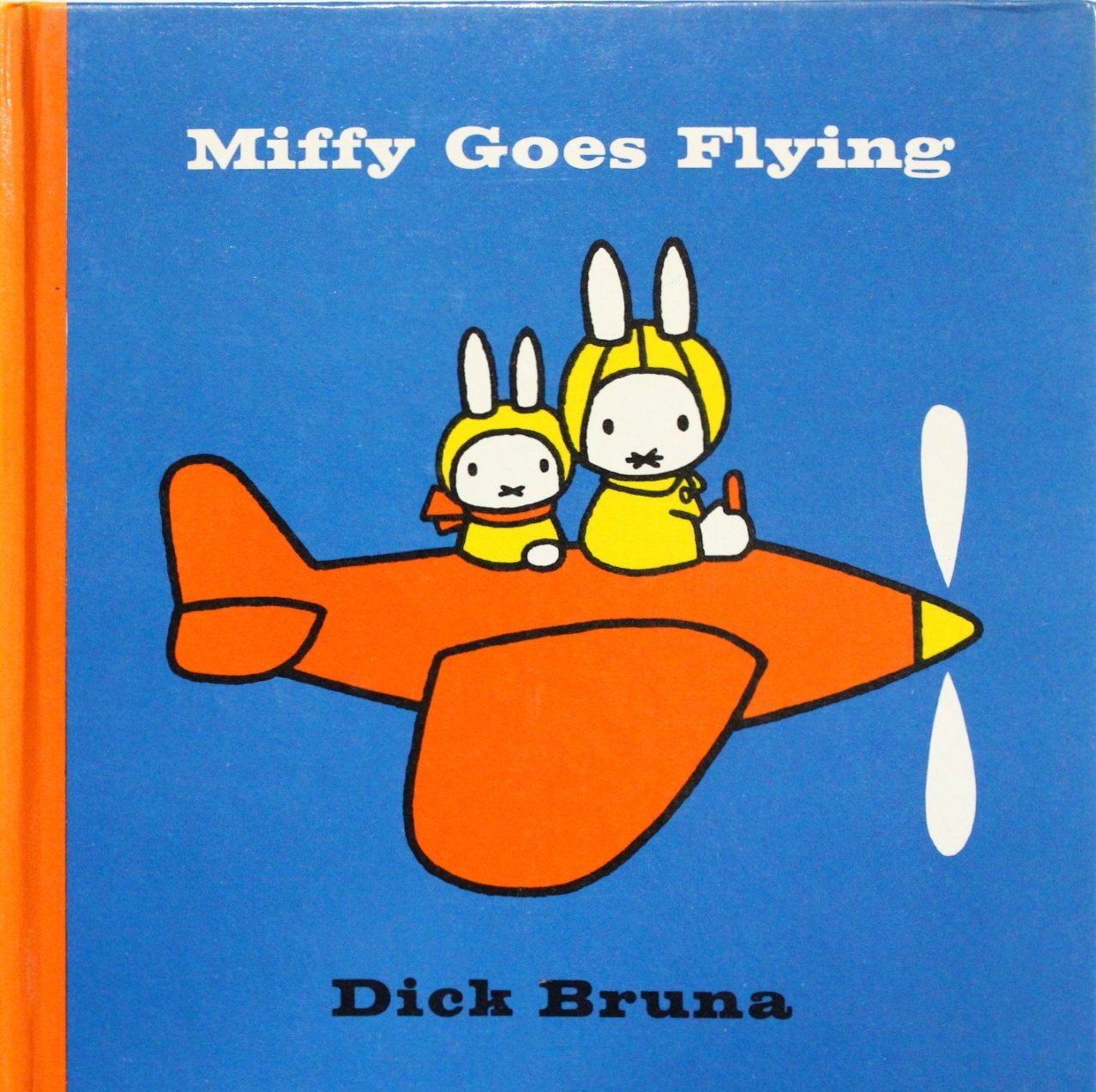 Miffy Goes Flying: Bruna, Dick: 9780416930801: Amazon.com: Books