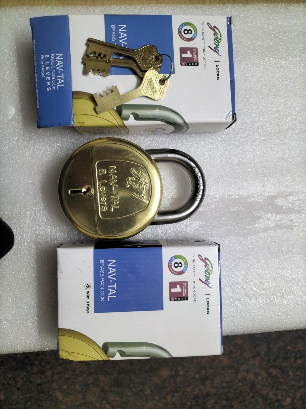 Godrej Locking Solutions and Systems Nav-tal 8 Levers Brass Finish ...