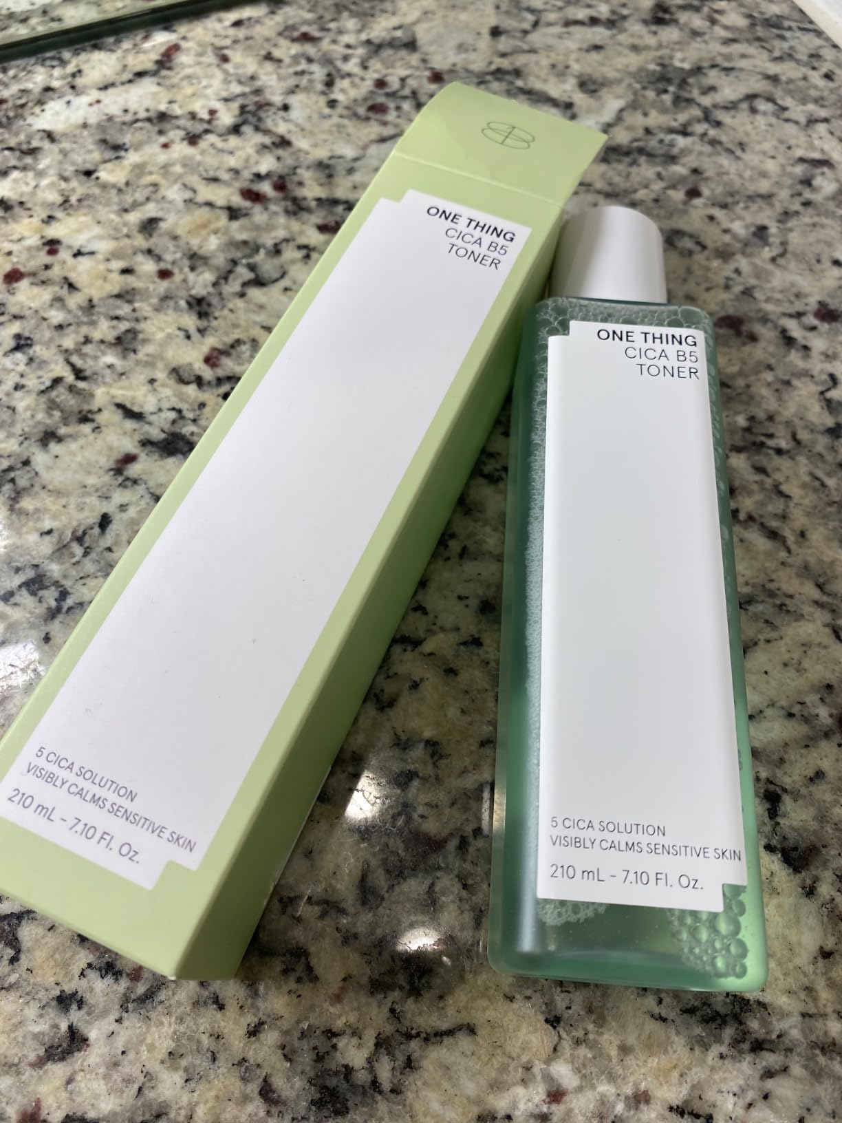 Amazon | ワンシング（ONE THING）シカB5トナー 210ml | さっぱり 混合肌 脂性肌 敏感肌 肌荒れ 赤み CICA シカ配合 低刺激 高純度 高濃度 べたつかない 軽量 ...