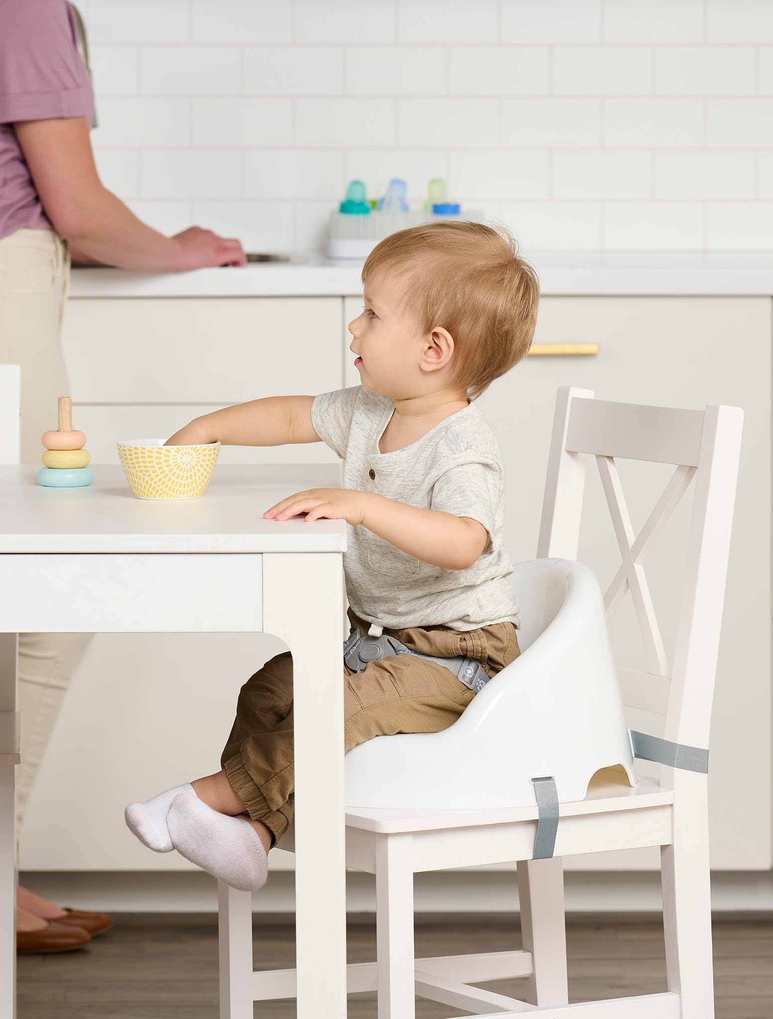 Amazon.com: Regalo Baby Basics™ Booster Seat, White, Three-Point Safety ...