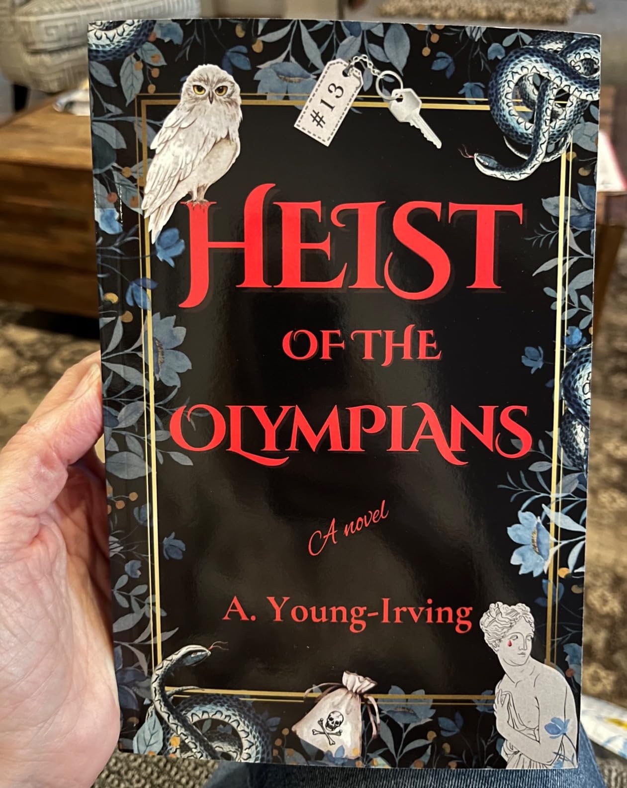 Amazon.com: HEIST OF THE OLYMPIANS: A Novel eBook : Young-Irving, A ...