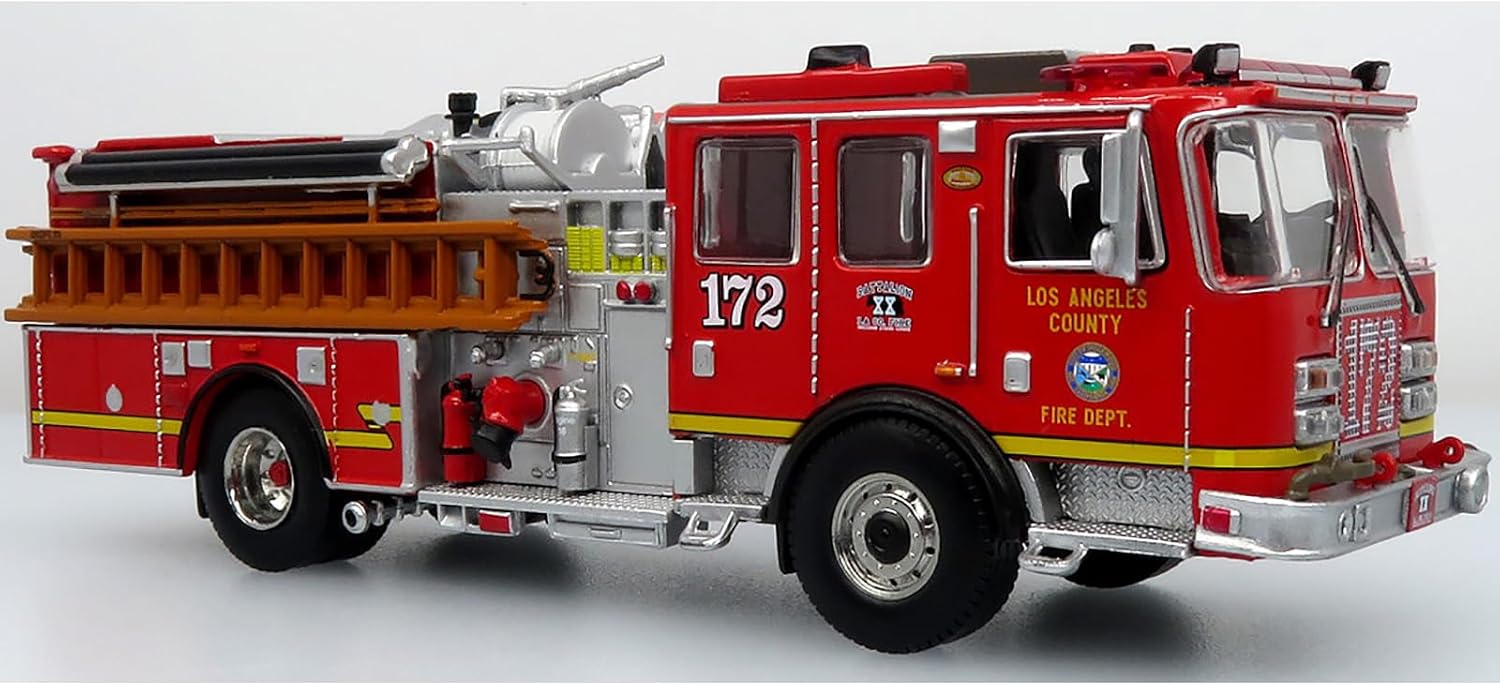 Amazon.com: Iconic Replicas KME Predator Fire Engine - LACFD Engine 172 ...