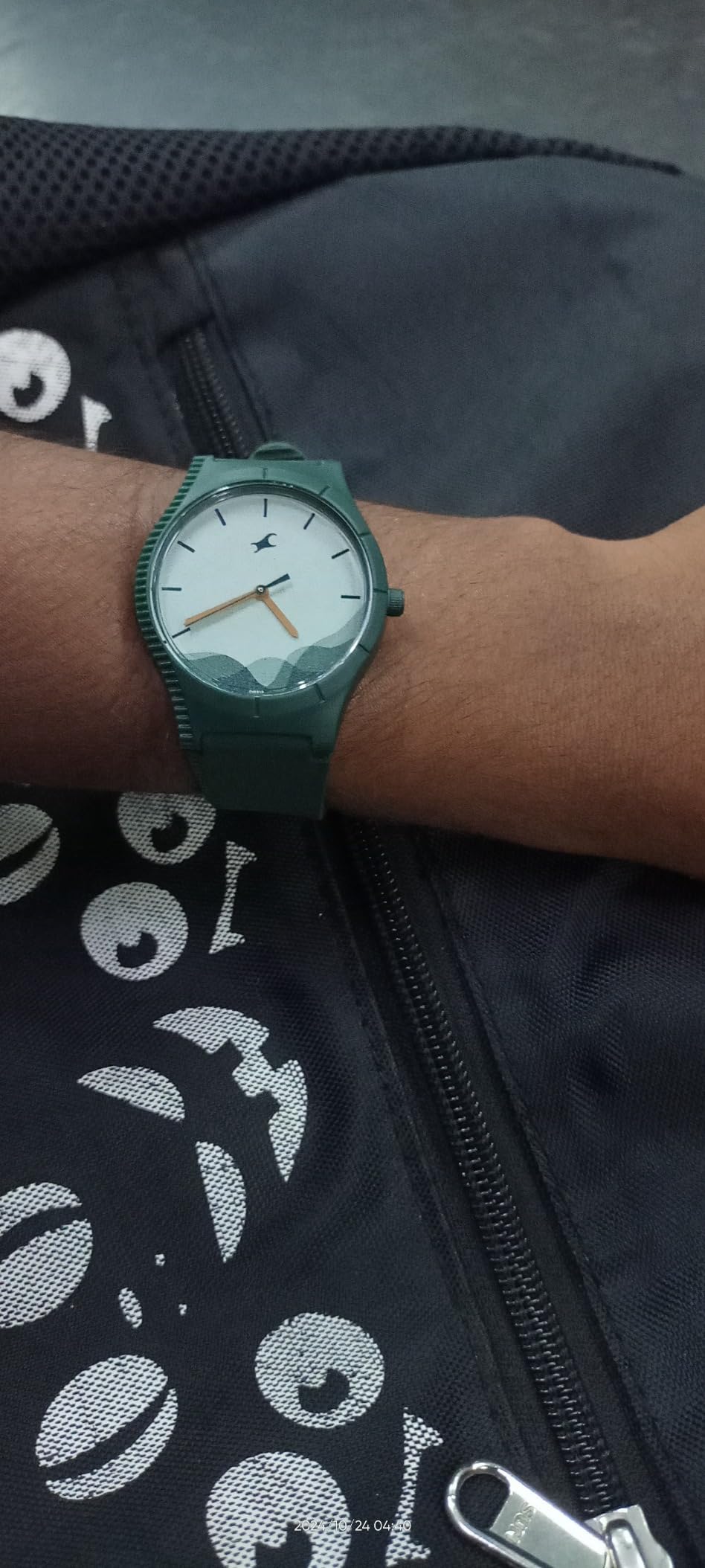 Buy Fastrack Tees Wanderlust Quartz Analog Green Dial Silicone Strap ...