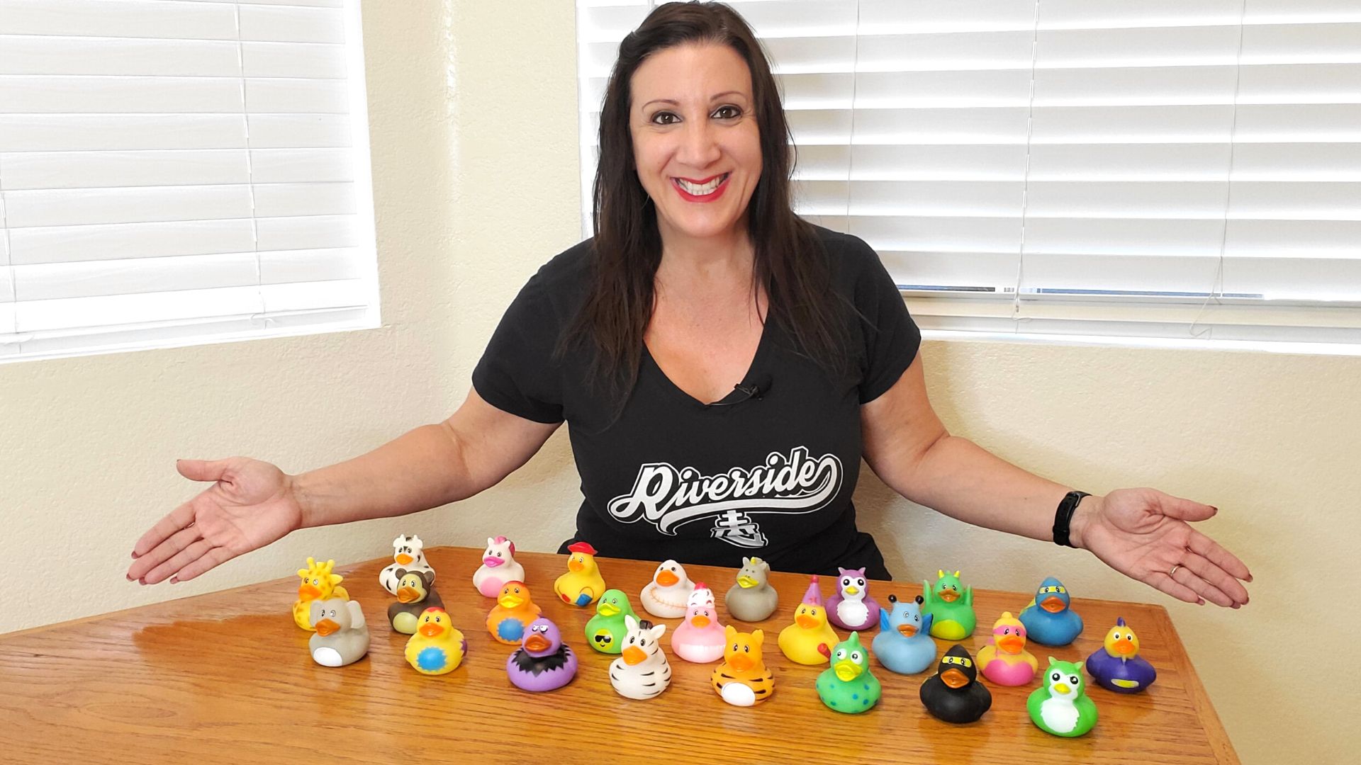 Watch Assortment Rubber Ducks for Bath, Jeeps and Cruises on Amazon Live