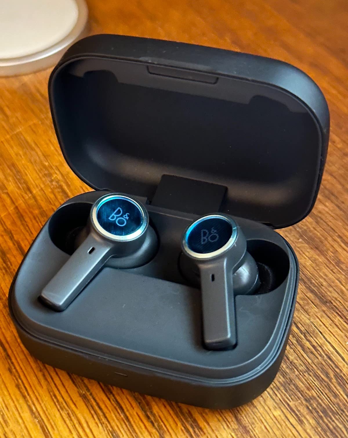 Amazon.com: Bang & Olufsen Beoplay EX - 無線藍牙耳機,附麥克風和主動降噪,防水,20 小時播放時間 : 電子