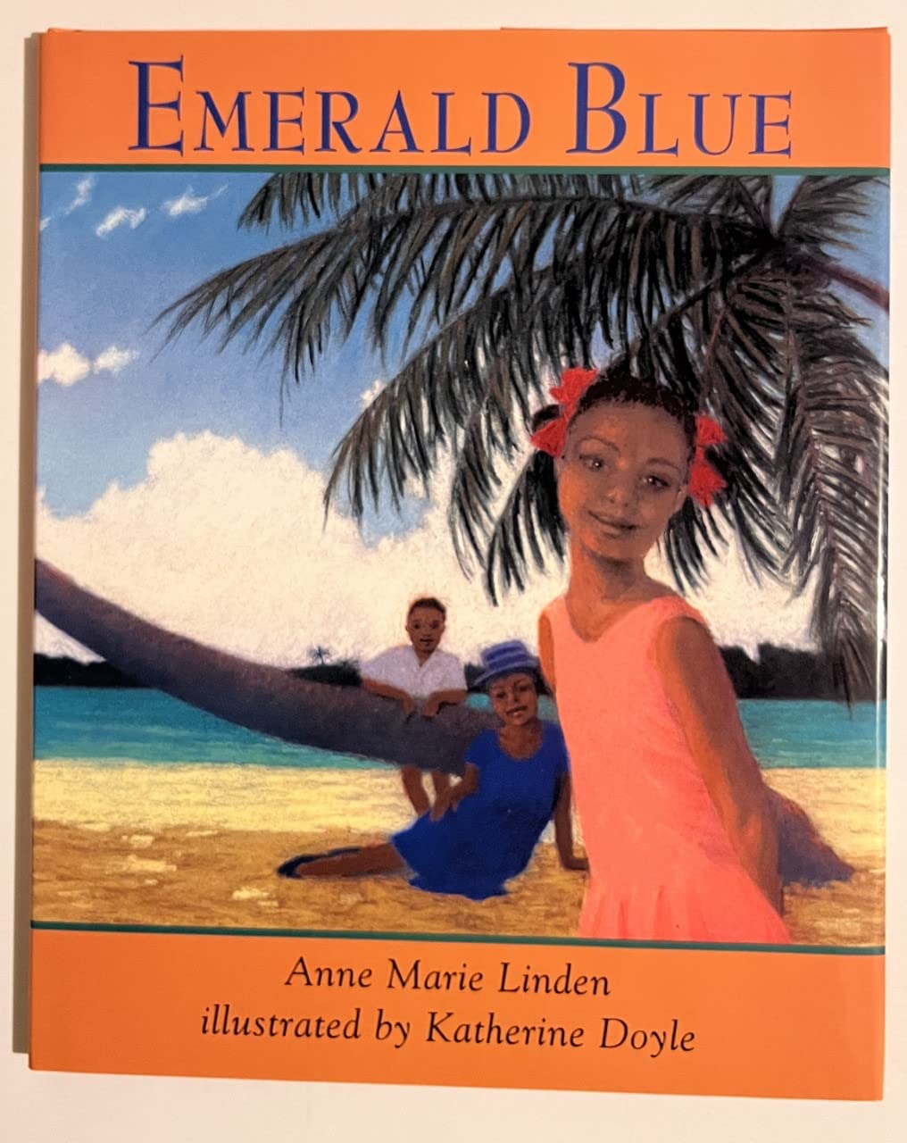 Emerald Blue: Ann Marie Linden: 9780434978199: Amazon.com: Books