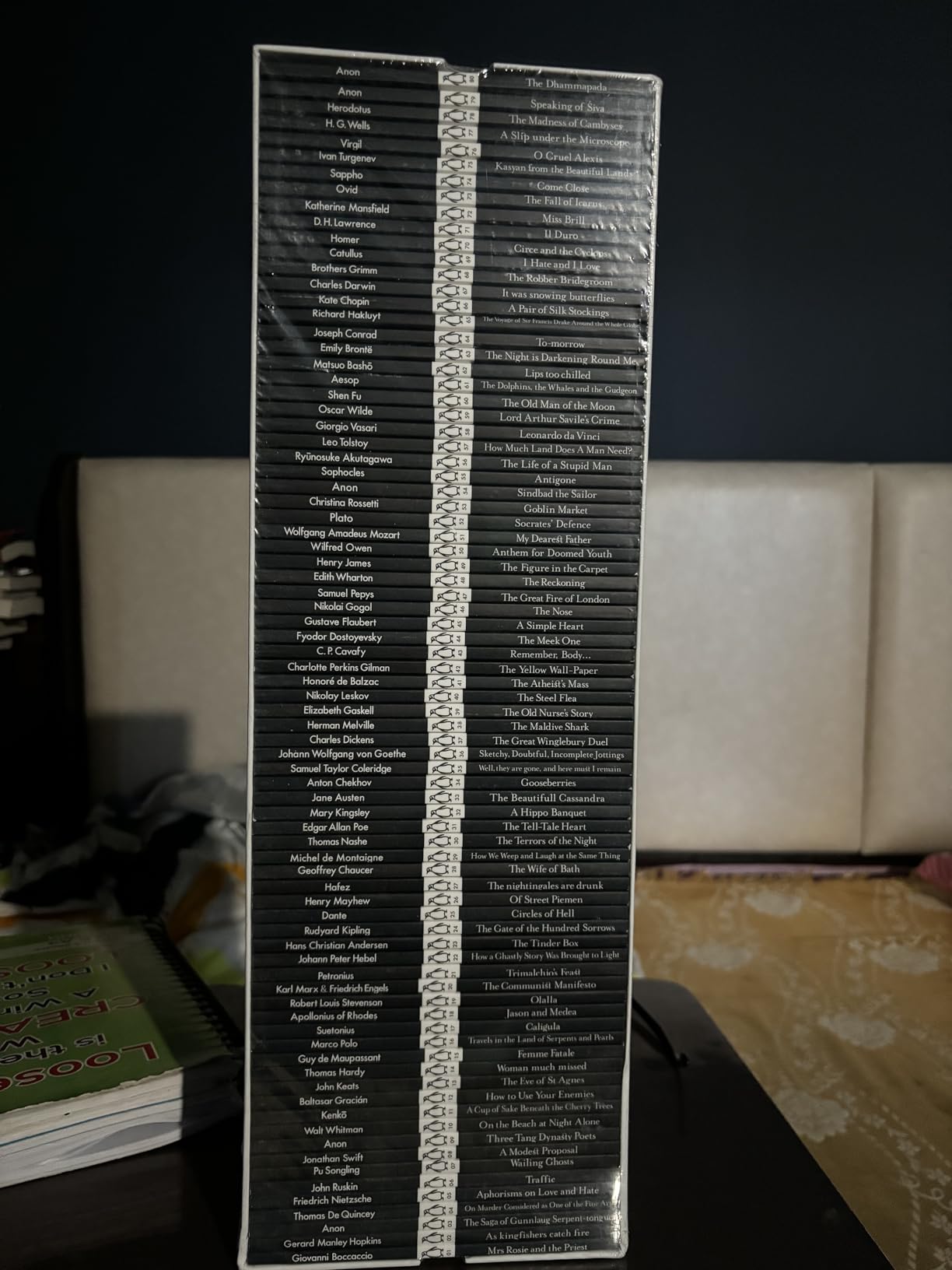 Little Black Classics Box Set : Various: Amazon.in: Books