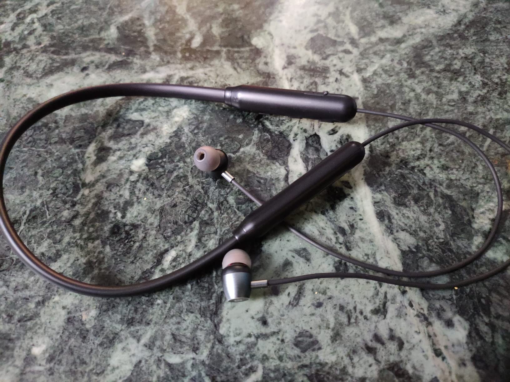 Portronics Harmonics Z3 Wireless Bluetooth 5.3 Neckband in Ear ...