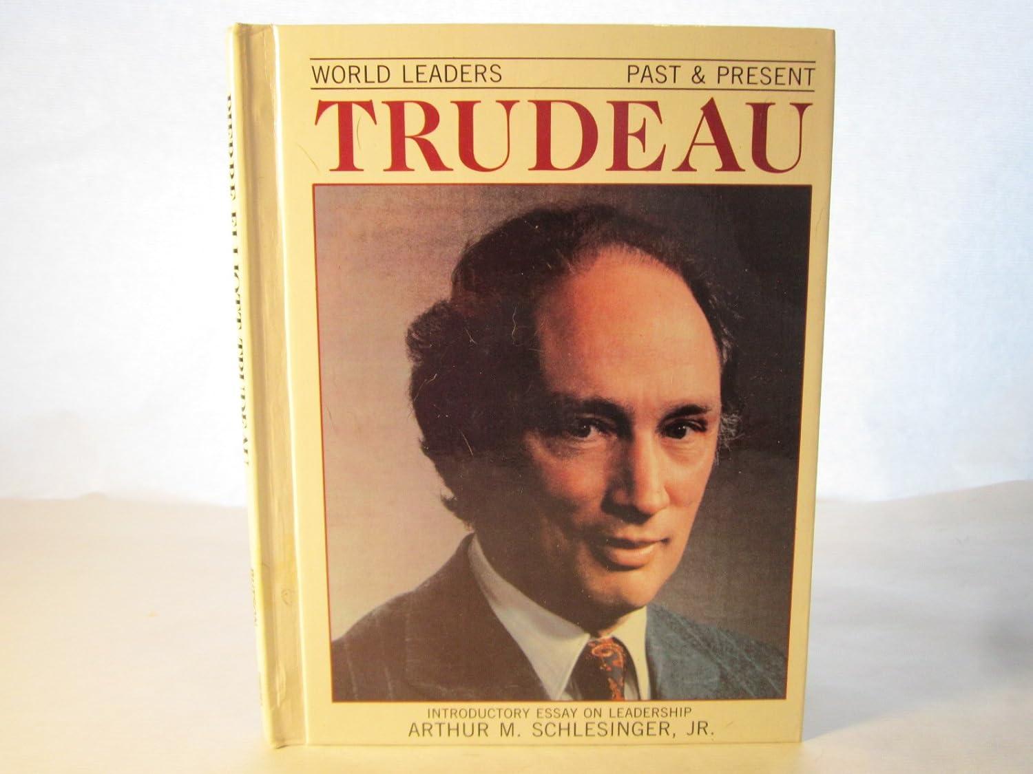 Pierre Elliott Trudeau (World Leaders : Past and Present): Butson ...