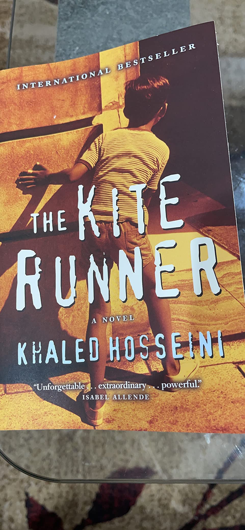 The Kite Runner: Hosseini, Khaled: 9780385660075: Books - Amazon.ca