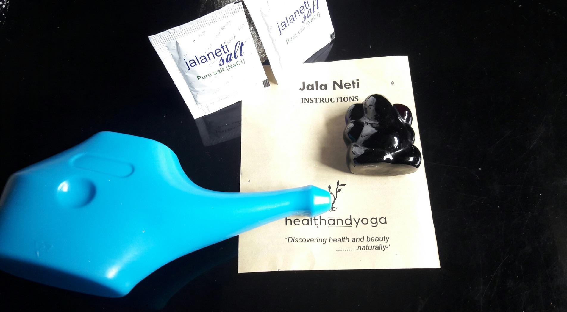 HealthAndYoga® QwikFlo Plastic Neti Pot (Blue-200 ml) + HealthAndYoga ...